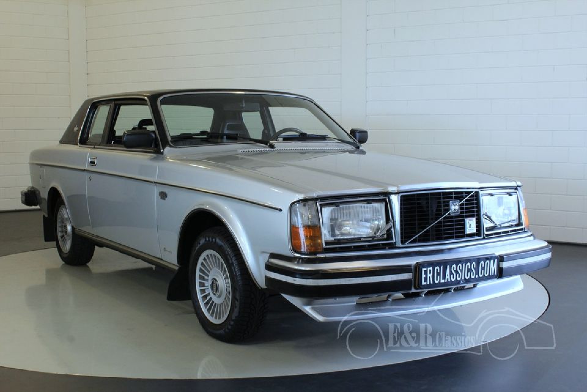 Volvo 262 coupe Bertone 1978 for sale at ERclassics