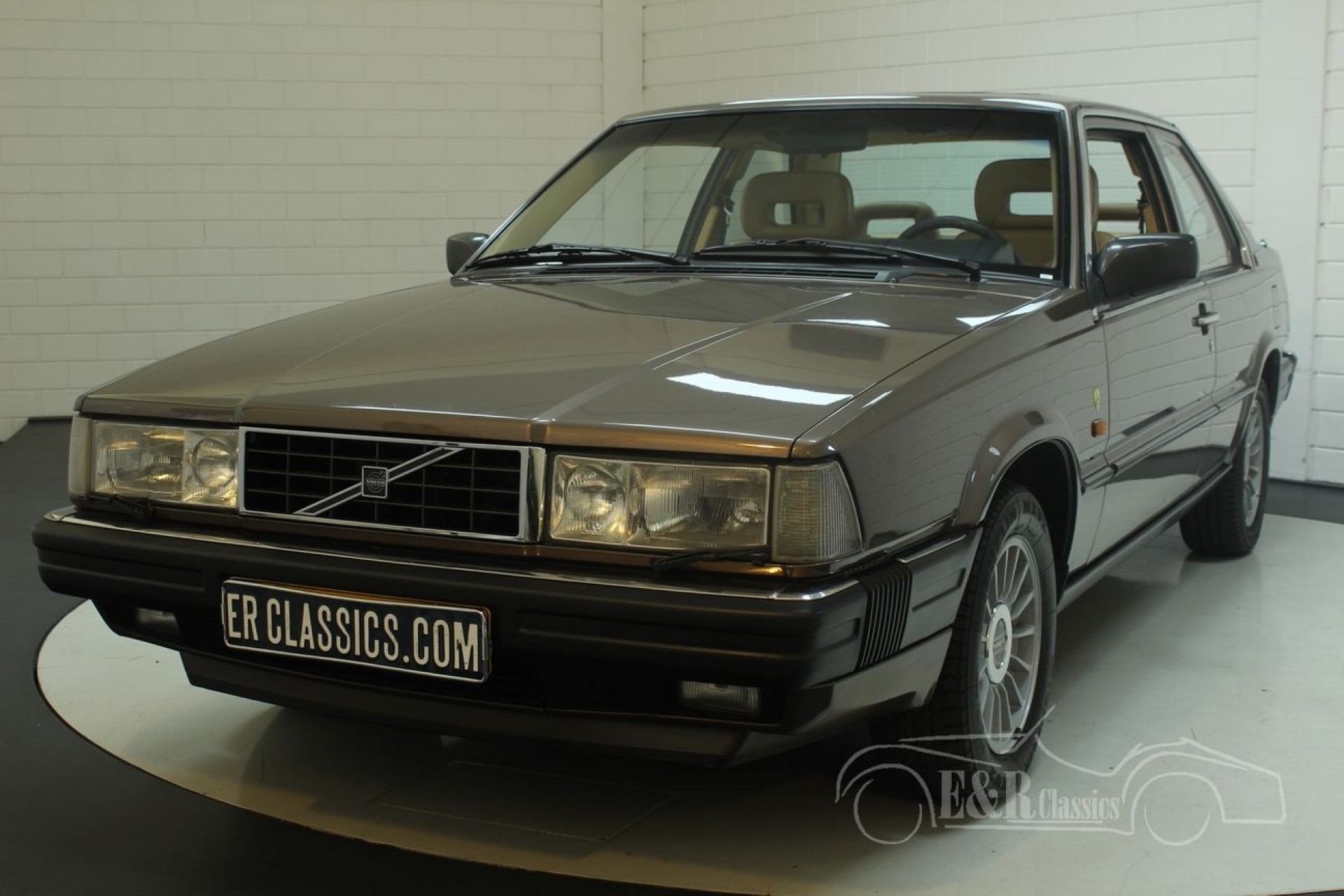 Volvo 780 Bertone 1987 for sale at Erclassics