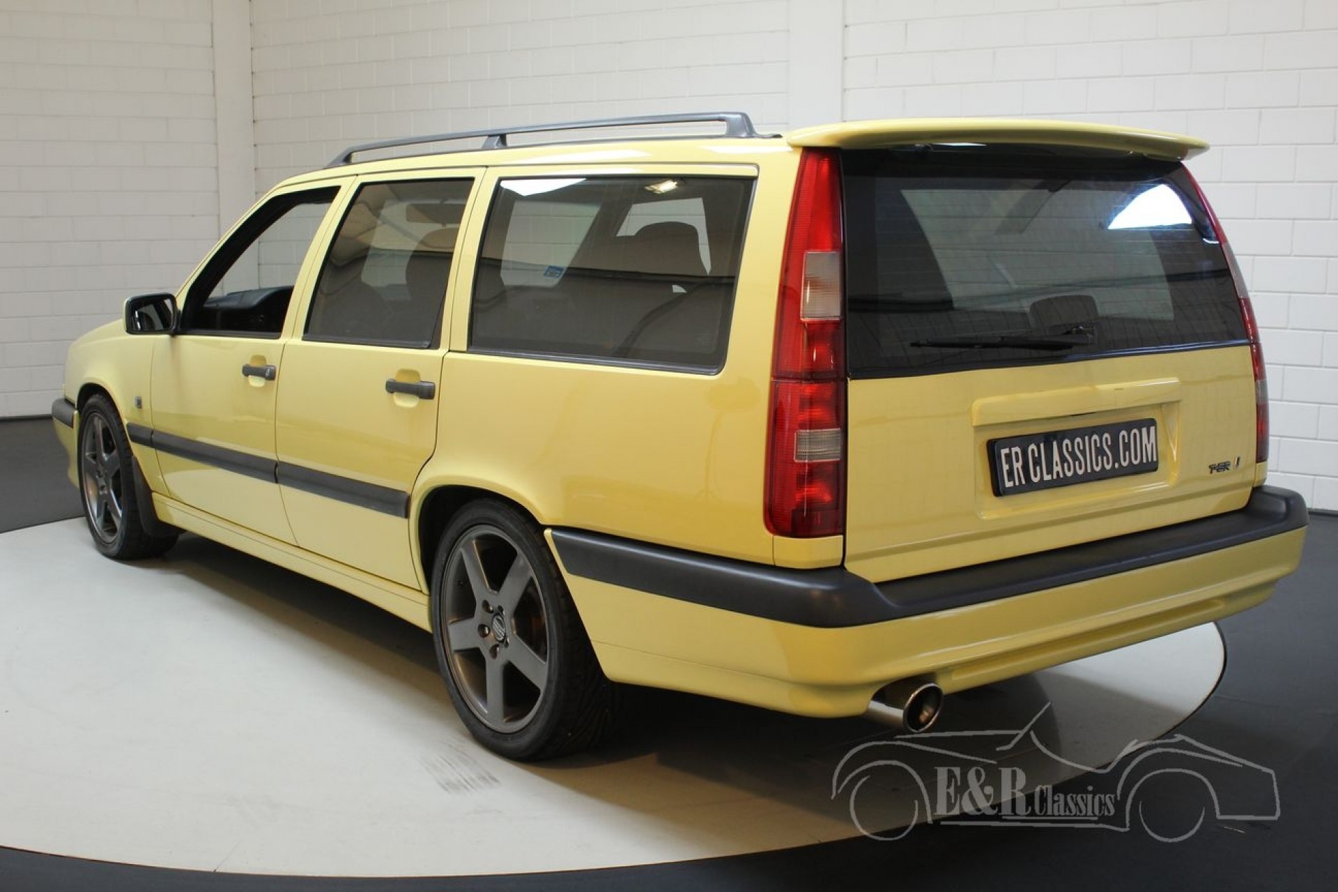 Volvo 850 T-5 R Station 1994 for sale at ERclassics
