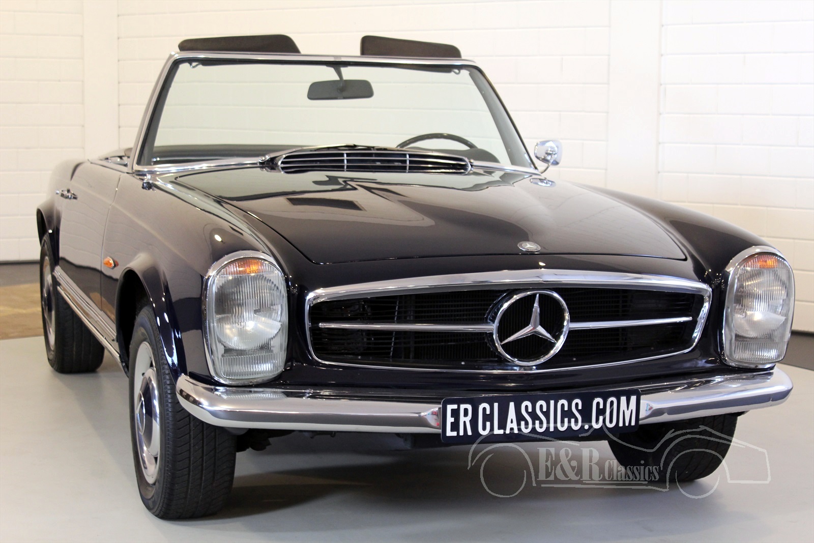 Mercedes-Benz 280SL in vendita su E & R Classic Cars!